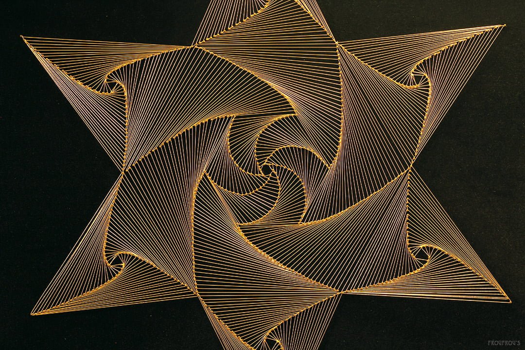 Groot string art schilderij 82x82 - Froufrou's